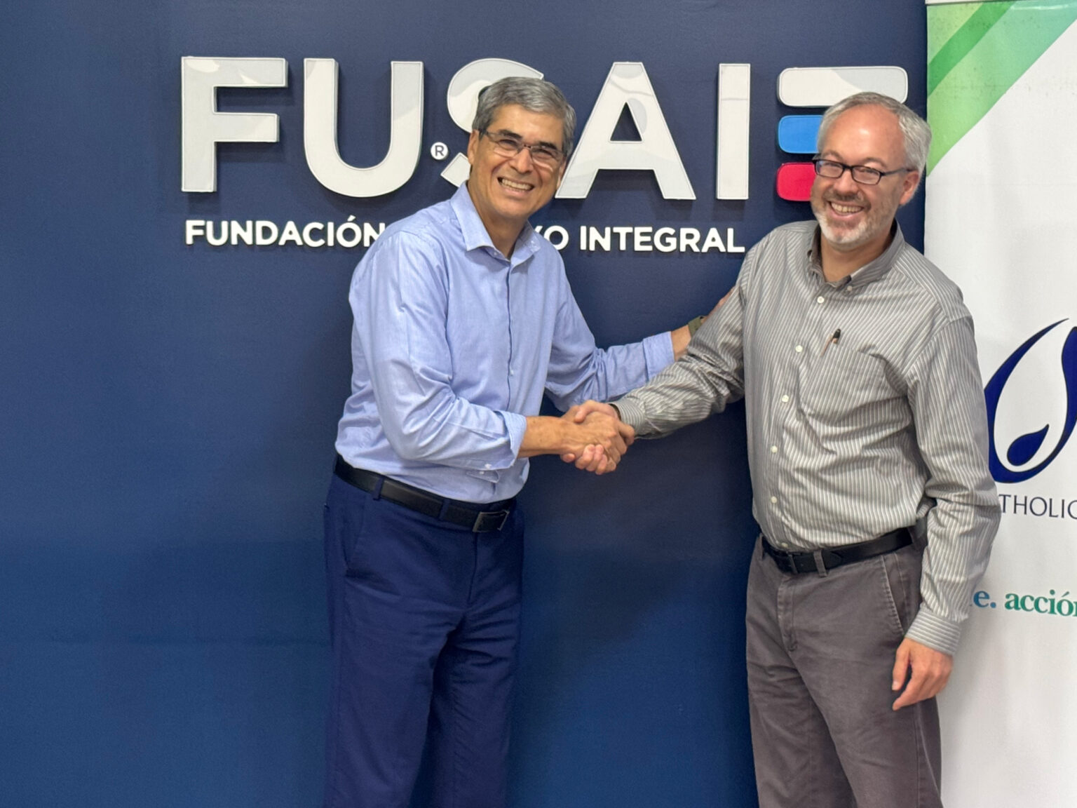 FUSAI y CRS firman alianza estratégica para fortalecer a emprendedores ...